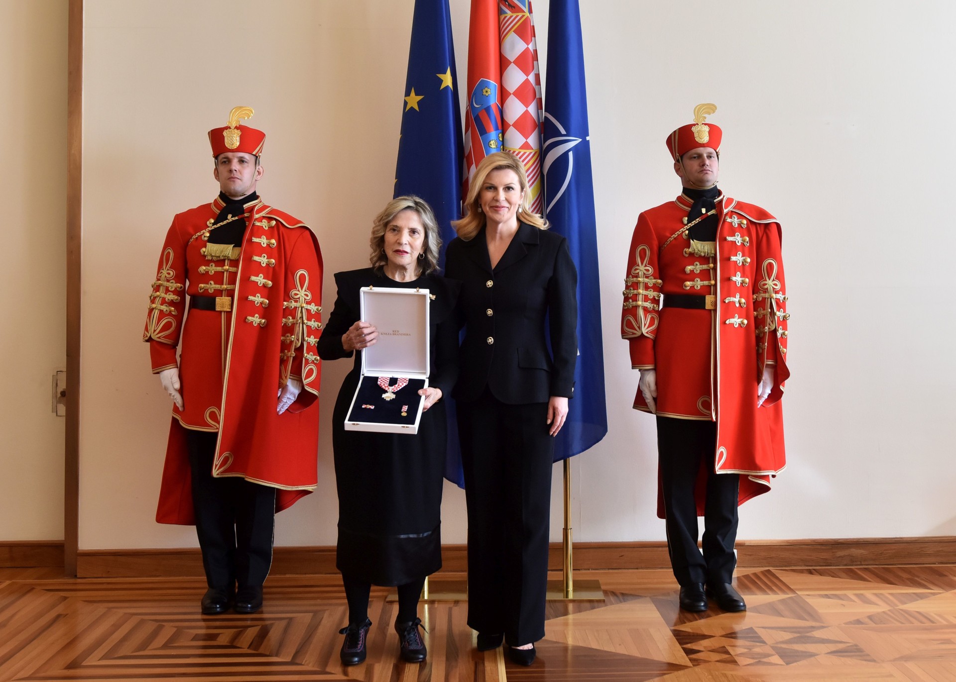 Predsjednica RH odlikovala dr. sc. Gitman zbog promicanja istine o bl ...
