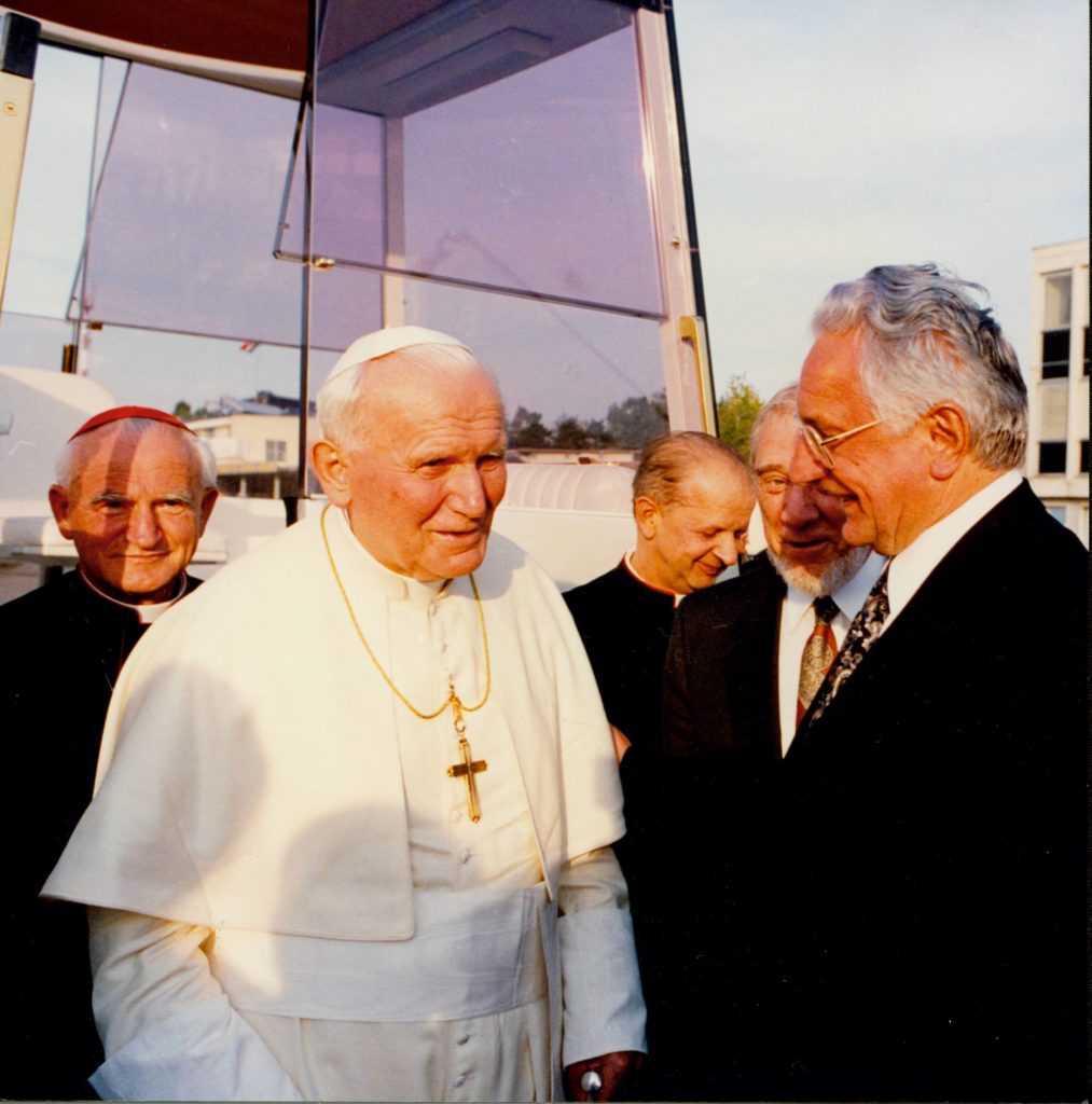 25. obljetnica Papina pohoda Hrvatskoj - Ivan Pavao II.: "Ne može se ...