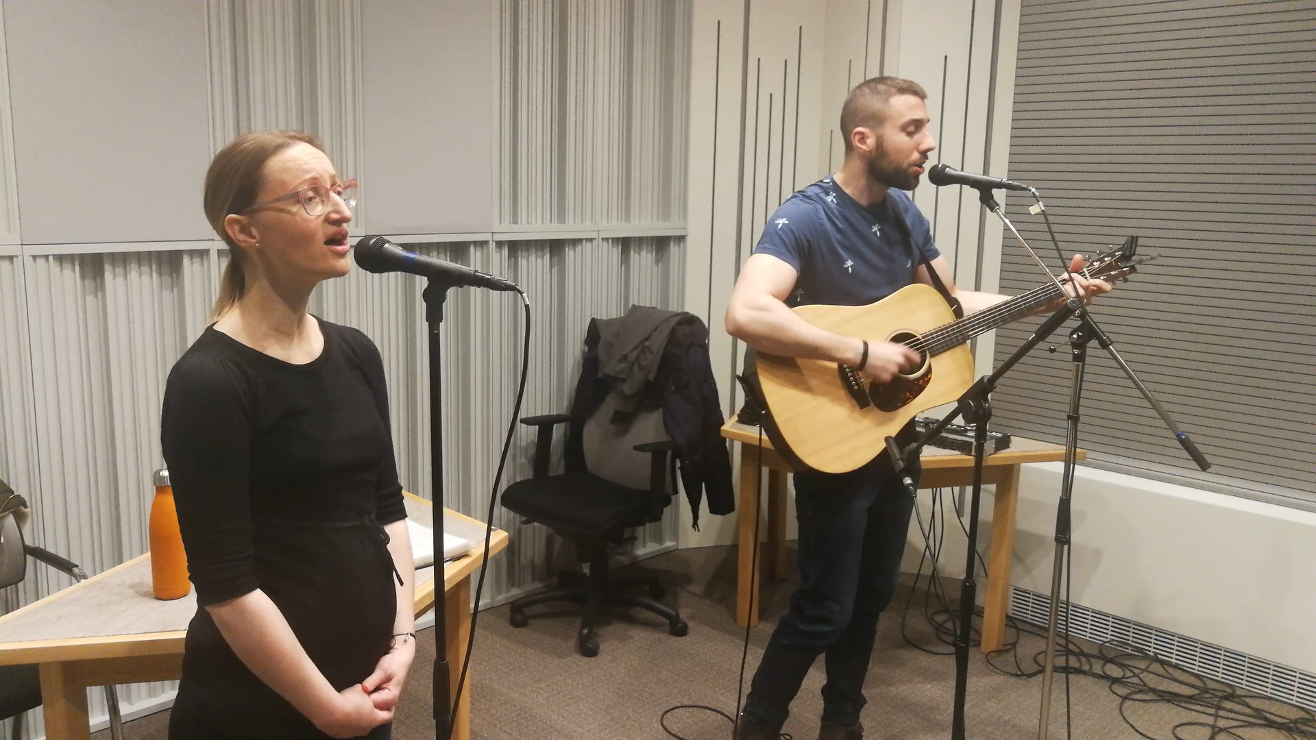 VIDEO Ana i Petar Buljan koncertom uživo proslavili rođendan HKR-a! | HKM