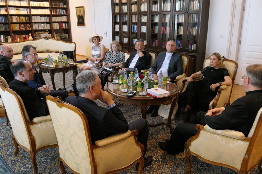 Dr. sc. Esther Gitman nova je počasna doktorica Sveučilišta u Splitu! | HKM