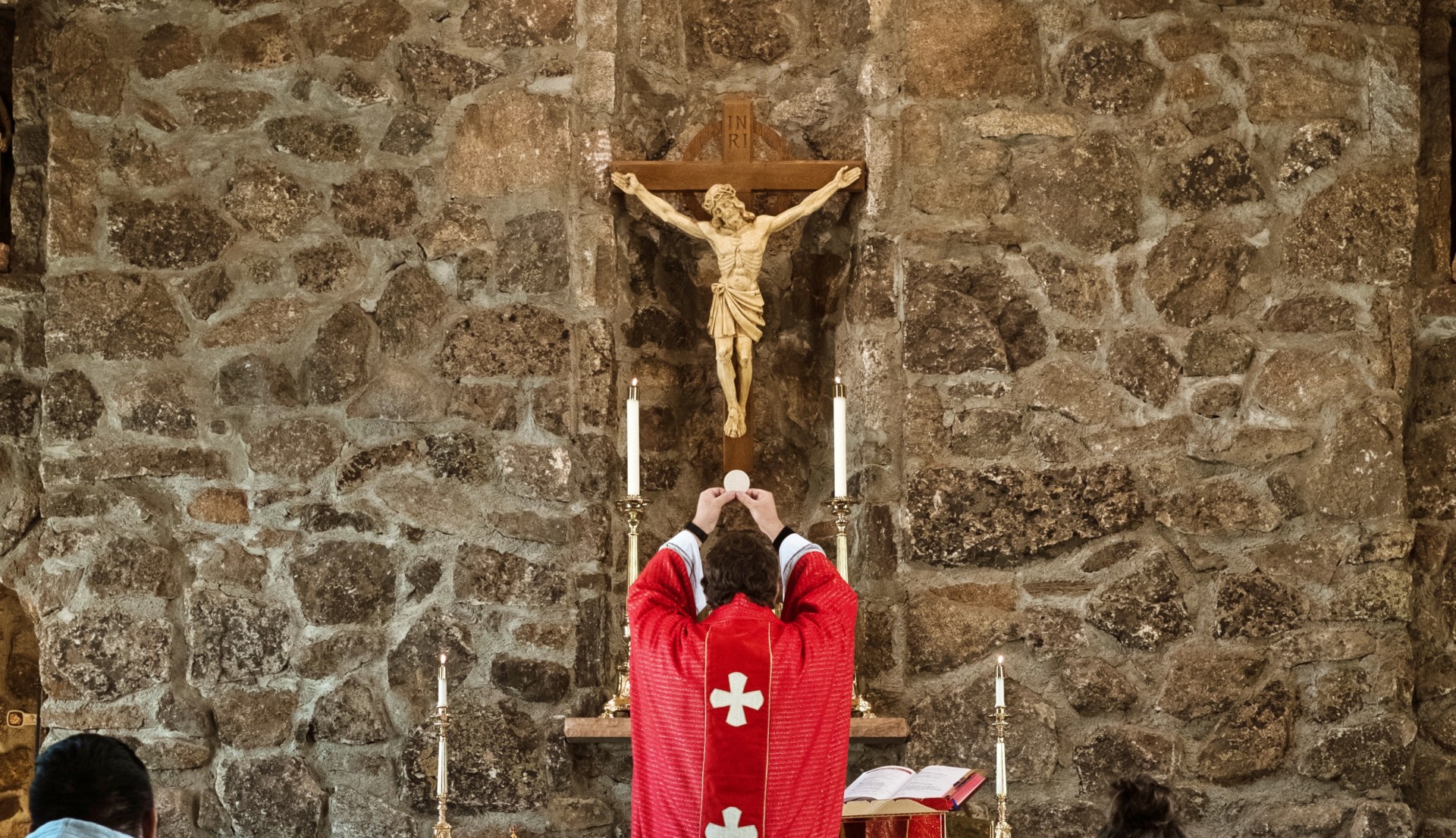 Hostija – podrijetlo riječi, značenje i važnost | HKM
