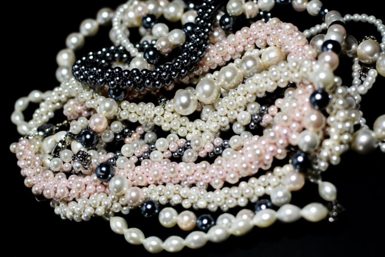 Ohrid - tirkizno jezero i grad na stijeni koji čuvaju bisernu tajnu | HKM