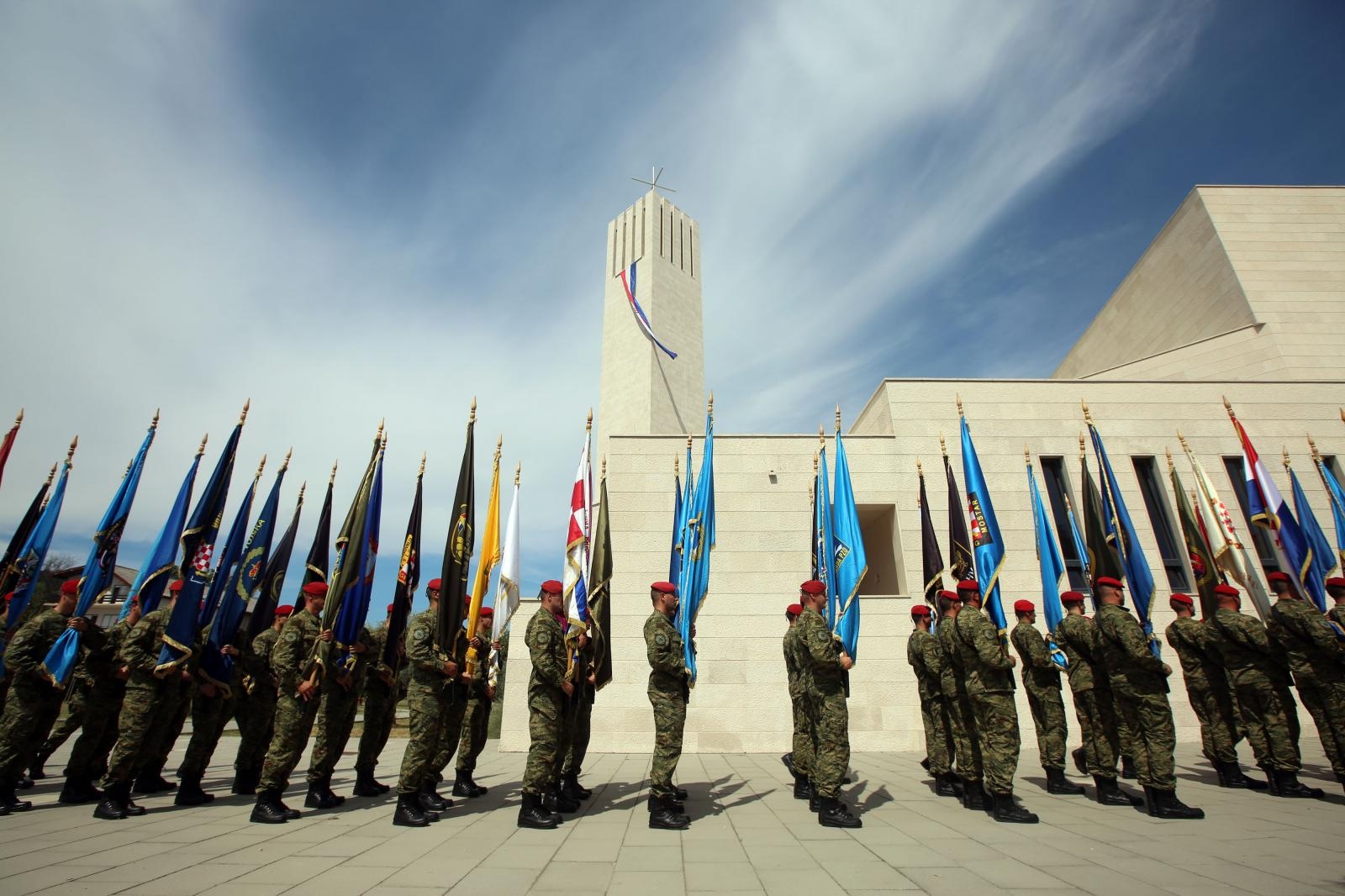 Pogledajte nagrađivani dokumentarni film "Operacija Oluja" | HKM