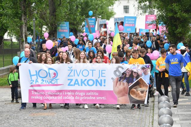 FOTO Hod za život održan je u Varaždinu, Vinkovcima i Slavonskom Brodu ...