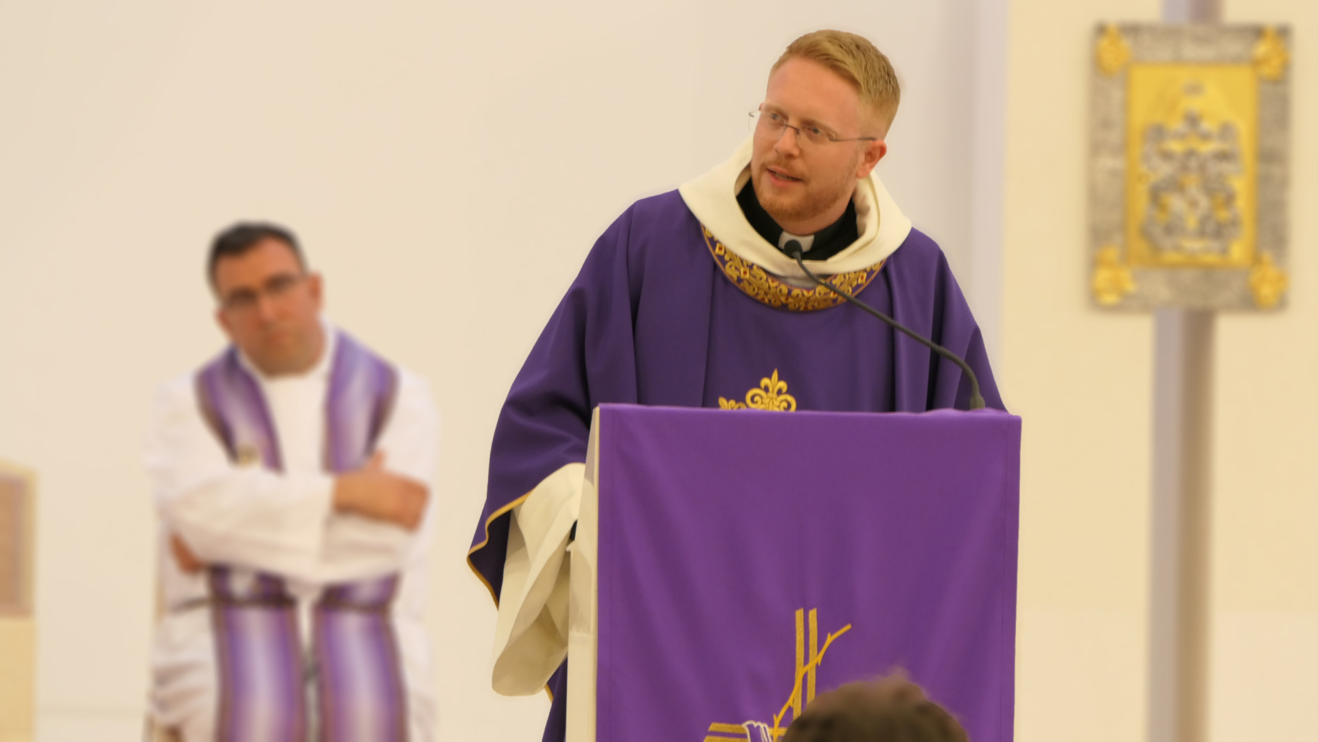 Don David Leskovar mladima: Teologija tijela Ivana Pavla II. danas se ...