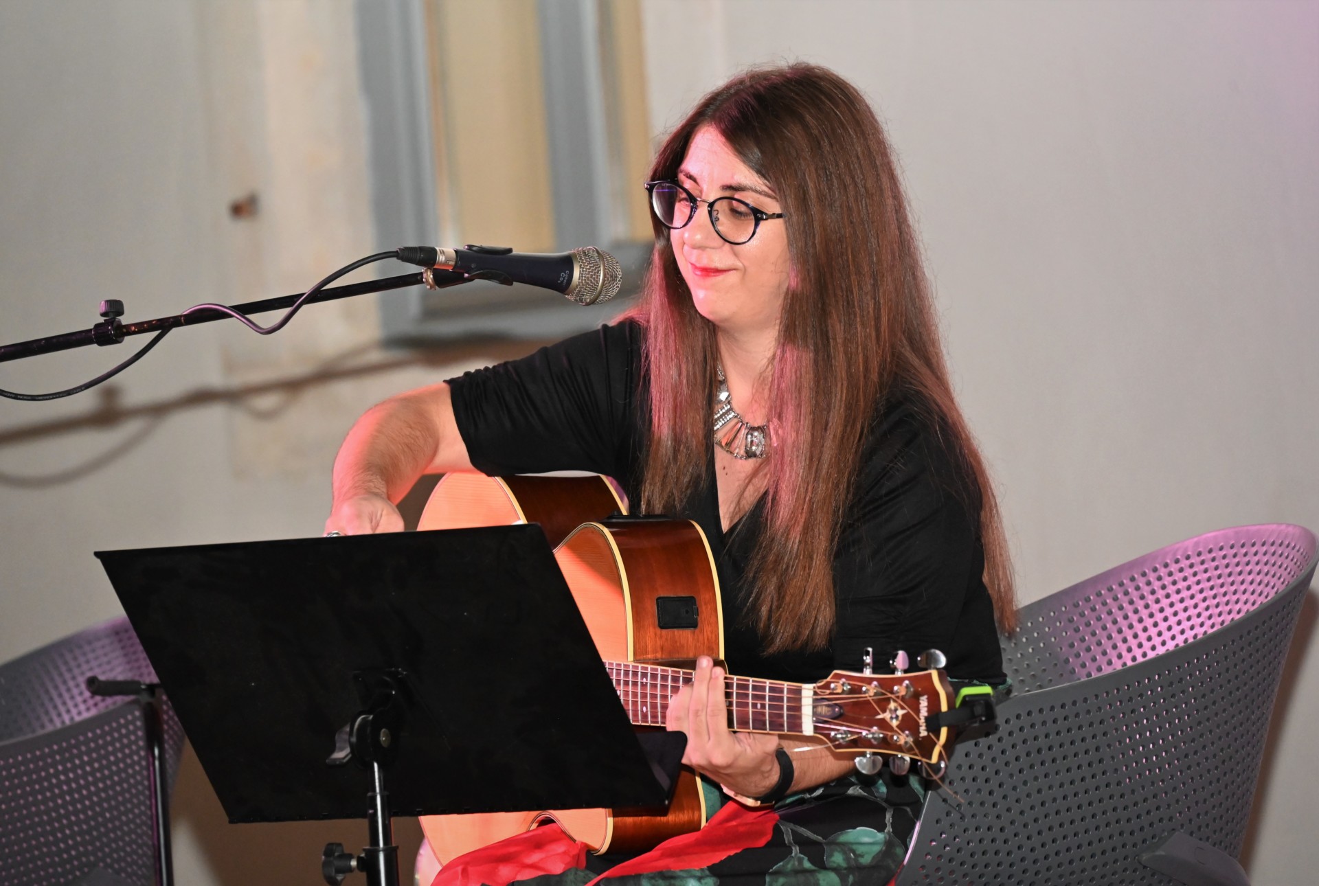 Poslušajte novu pjesmu Tee Vidaić "Pater noster" | HKM