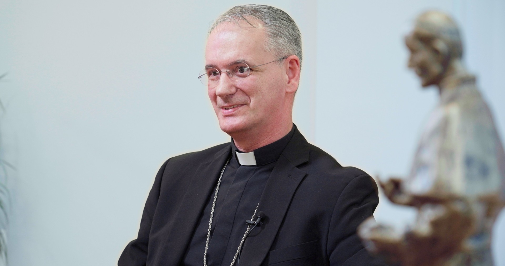 NADBISKUP KUTLEŠA: Naš narod je marijanski i ima divne uzore | HKM