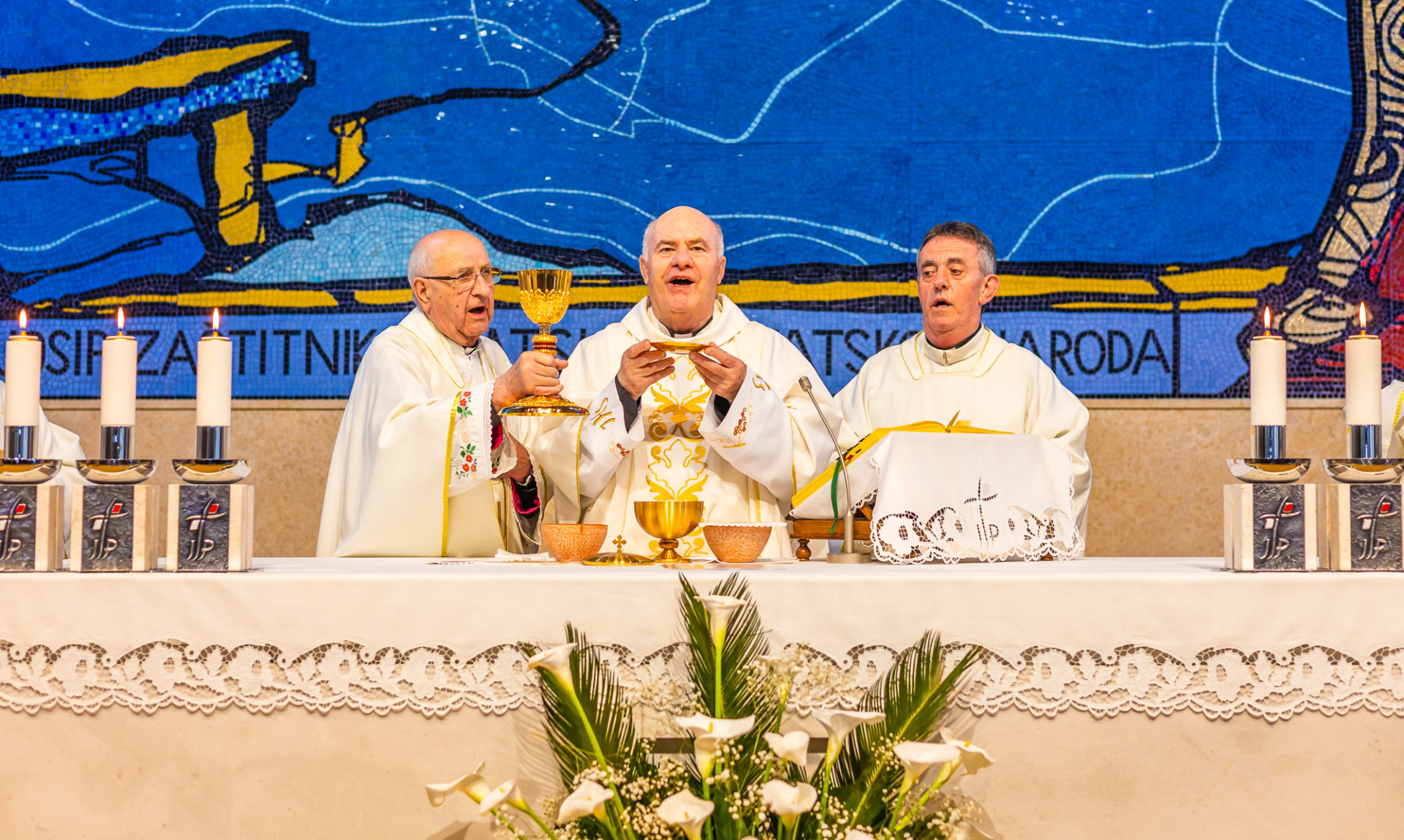 Vlč. Pavao Markač proslavio zlatnu misu: Biti svećenik nezasluženi je ...