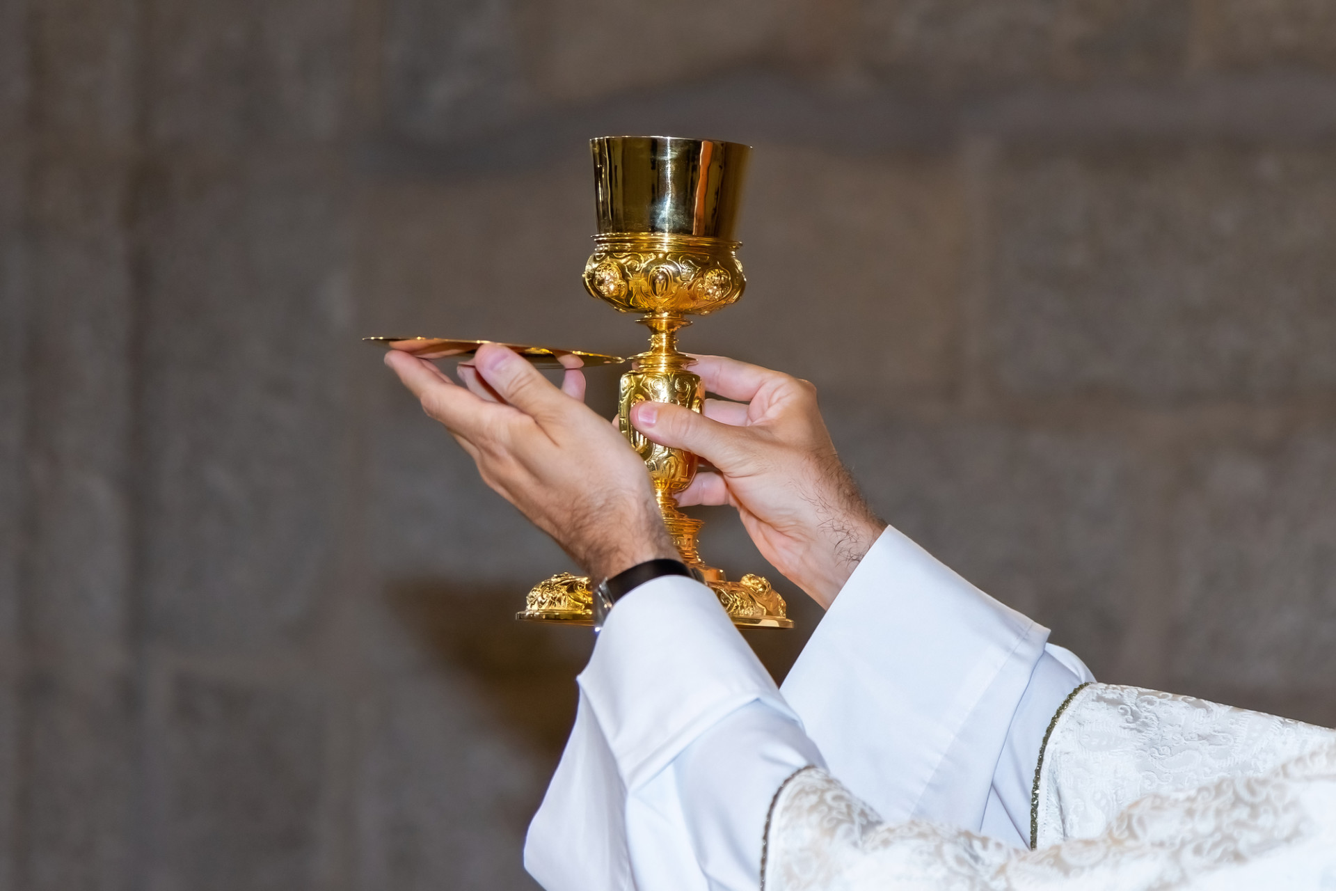 ODLAZAK NA MISU Nedjelja je temelj i jezgra čitave liturgijske godine | HKM