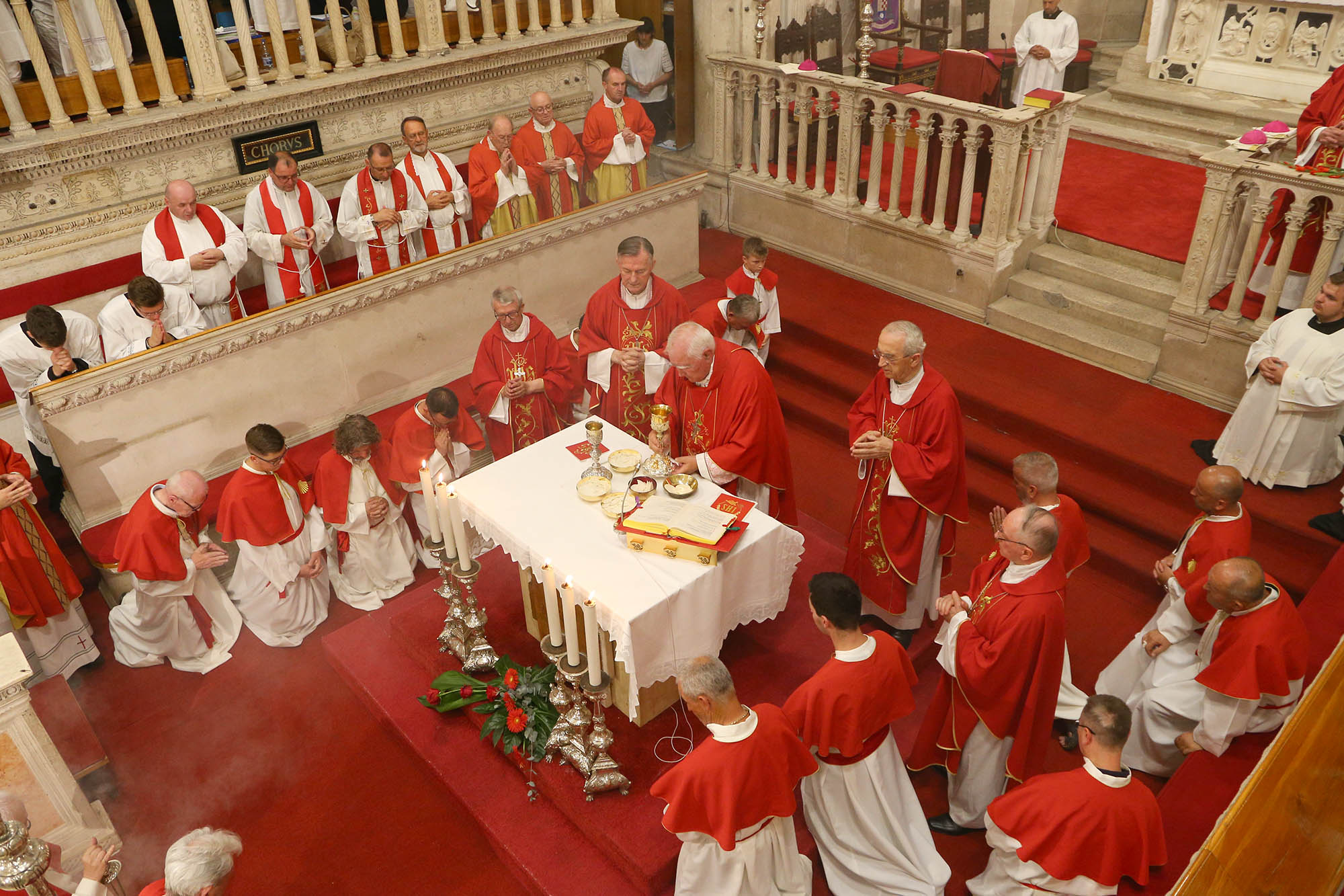 DIJAMANTNI JUBILEJ Biskup Ivas proslavio šezdesetu obljetnicu svećeništva | HKM