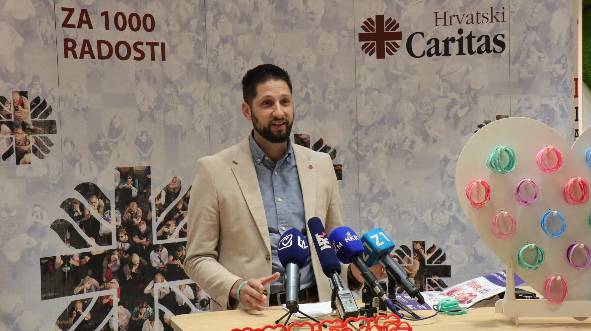 ČESTITAMO Bračni par Brozić iz Caritasa Krčke biskupije dobio godišnju ...